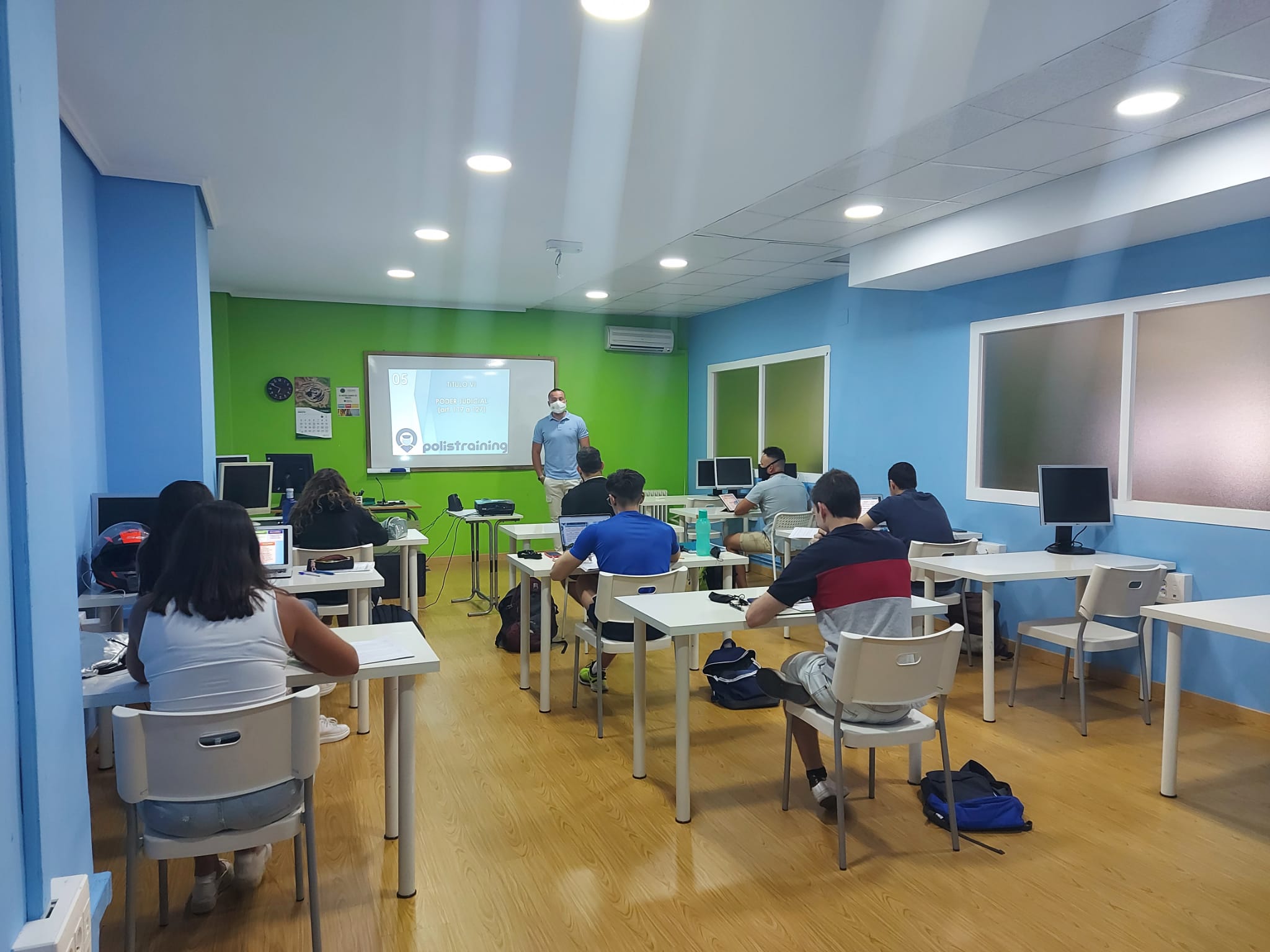 Polistraining | Academia de oposiciones de formación policial